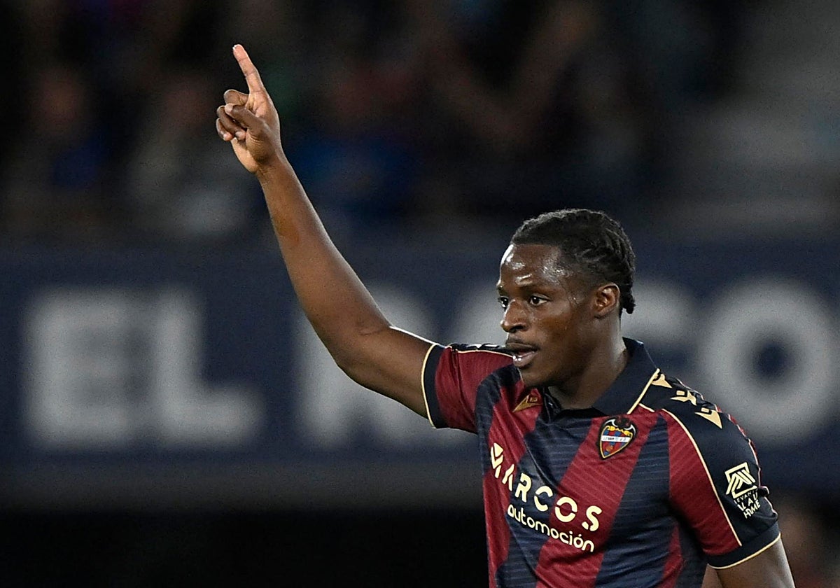 Etta Eyong certifica su primer récord con el Levante | Las Provincias